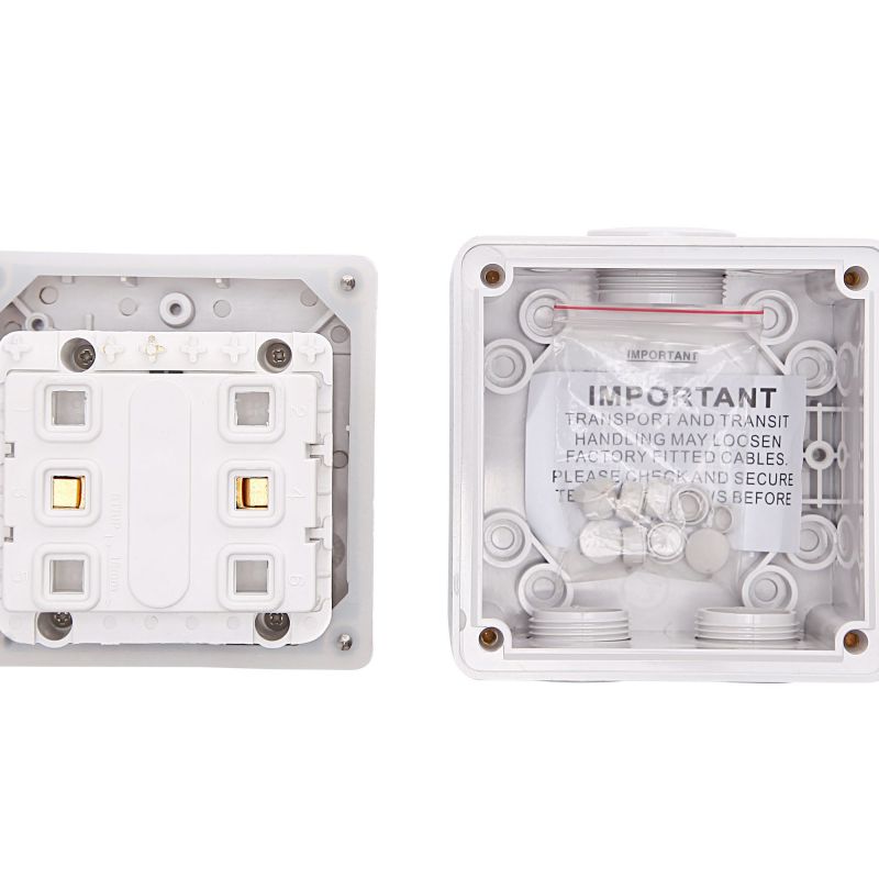 56SW332 3 pole 32A Industrial Switch With Back Box
