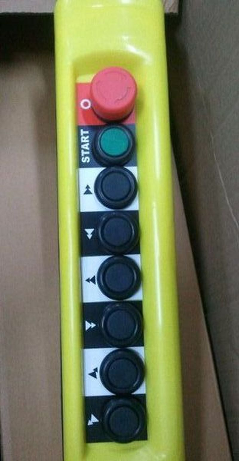 XACA08H7 Pushbutton Switch XAC-A08H7